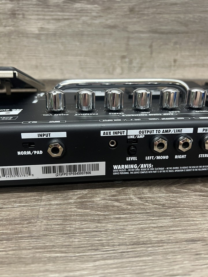 Line 6 POD XT Live Pro Guitar Tone on the Floor - Multi Effects Pedal ...
