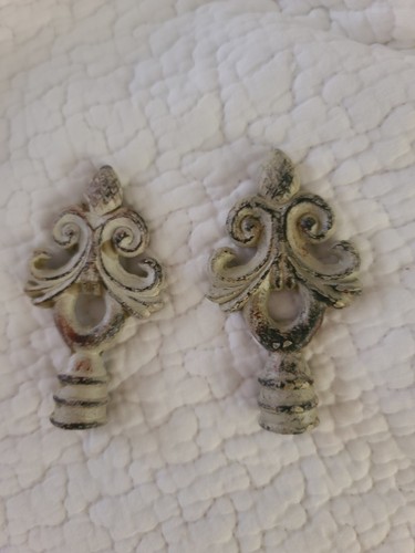 2 Antique Lamp FinialS ANTIQUE WHITE Floral Design Ornate 3 1/4 HARP ...