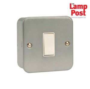 Metal Clad Single Switch 1 Gang 2 Way Light Switch & Back Box - CL011 ...