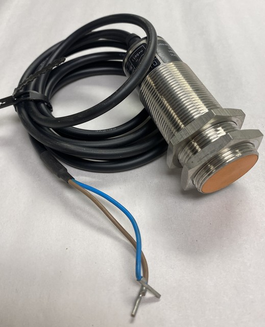 X1 ifm Electronic 45128 Essen Sensor R 15m U 10-30v DC for sale online ...