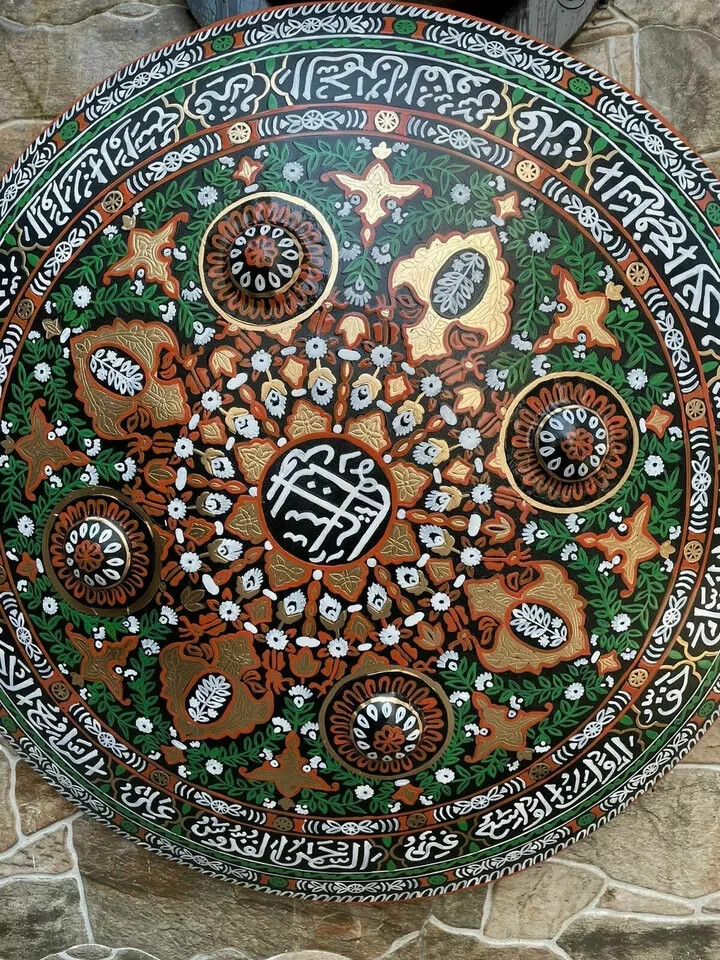 ORNATE WARRIOR SHIELD ARABIC INSCRIPTION FLOWER MOTIFS ISLAMIC SHIELD ...