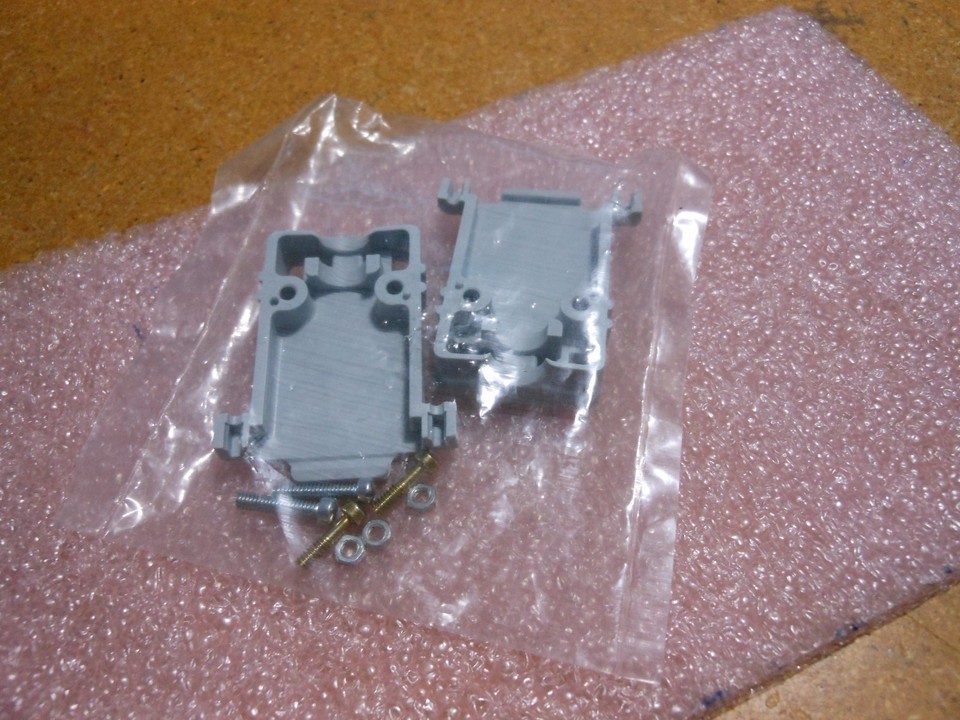 AMP CONNECTOR BACKSHELL DB15 GRAY PLASTIC ( 10 PC LOT) PART # 206471-1 ...