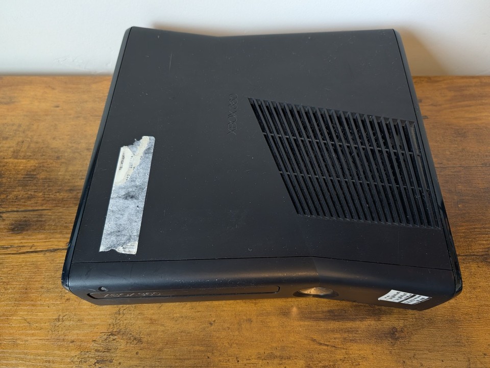 Microsoft Xbox 360 Shiny Black S 250GB Model # 1439 with Power ...