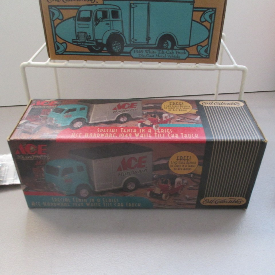 Ace Hardware 2pc 1949 White Tilt-Cab Tanker & 18 Ford, Diecast Coin ...