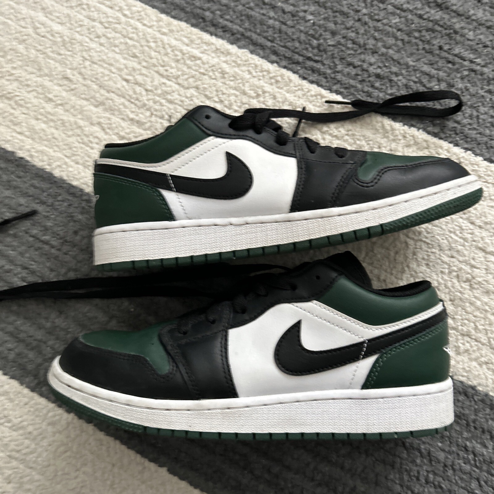Size 6 - Jordan 1 Low Green Toe 2021 - Gem