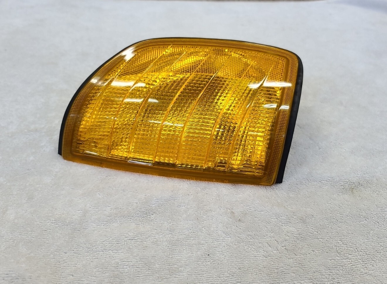 Mercedes W124 Front Blinker Turn Signal Indicator - RIGHT- Bosch ...