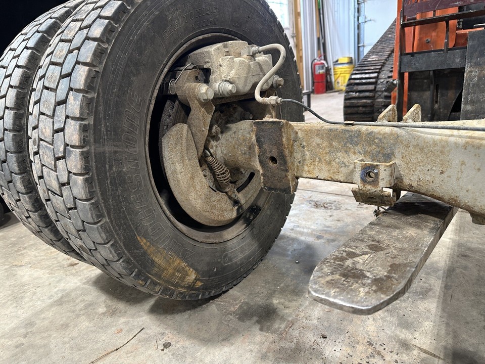 Complete Rear End Axle Differential Assembly 4.88 OEM 2010 Ford F550 ...