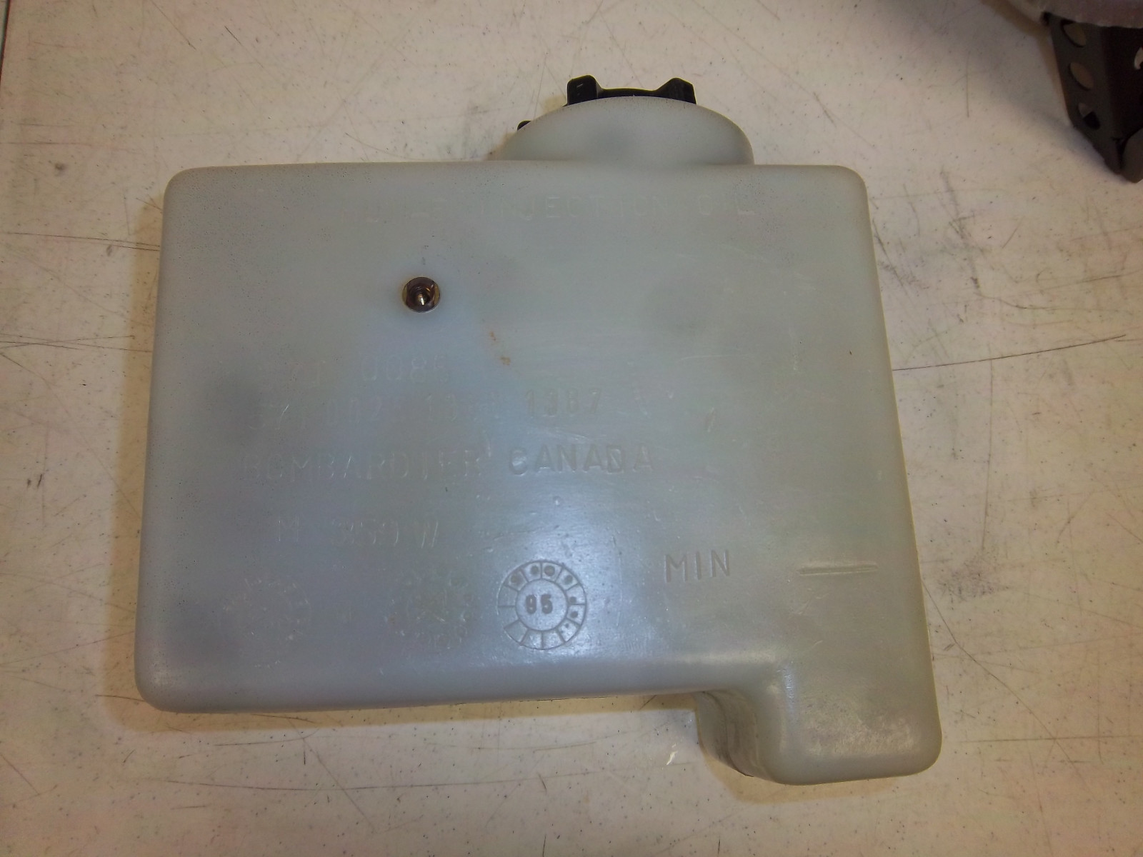 Used Ski-doo Snowmobile Oil Tank 571008500 MX Z 454 L/C 1994-1995 | eBay
