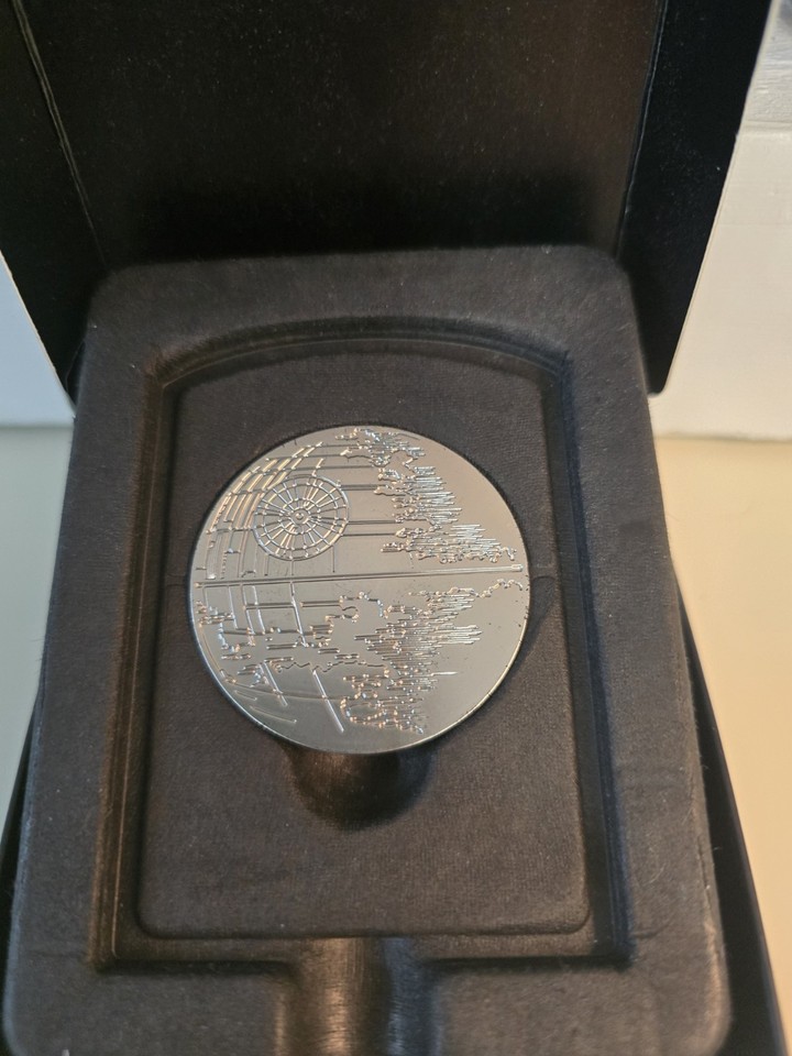 LEGO Star Wars ROTJ 40th Anniversary Death Star Collectible Coin 2023 ...