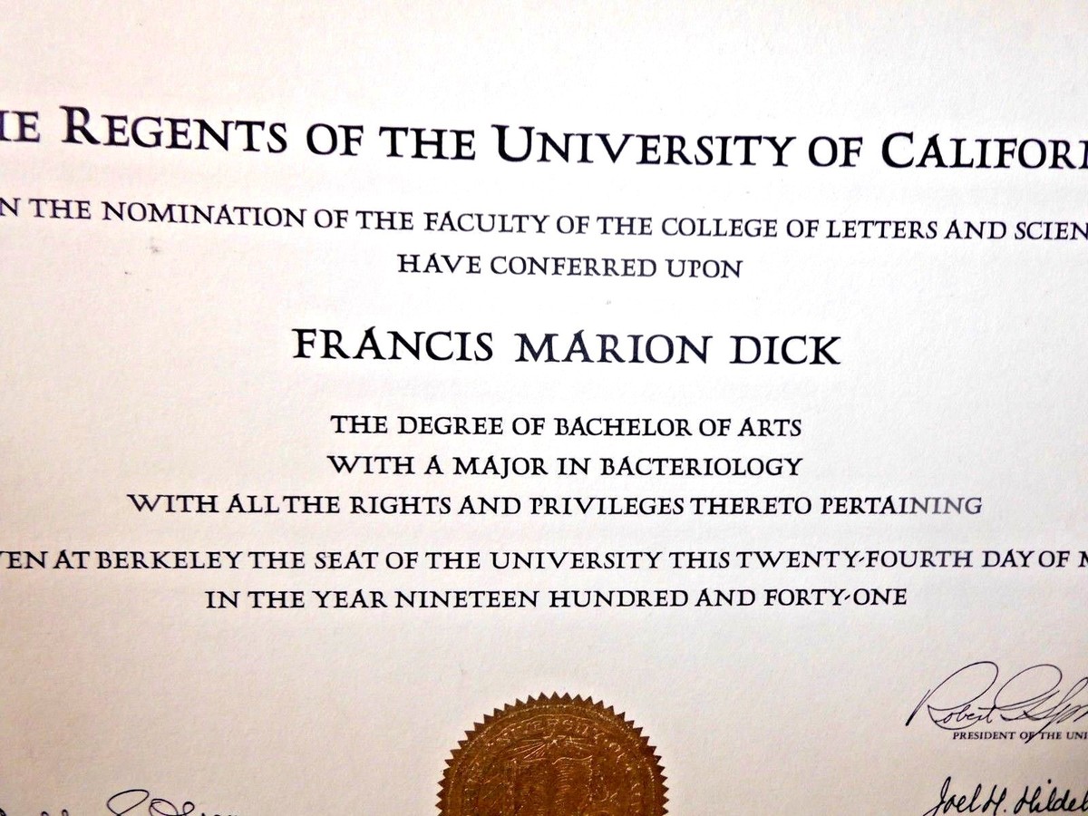 Diploma De Honores De La Universidad De California En Berkeley