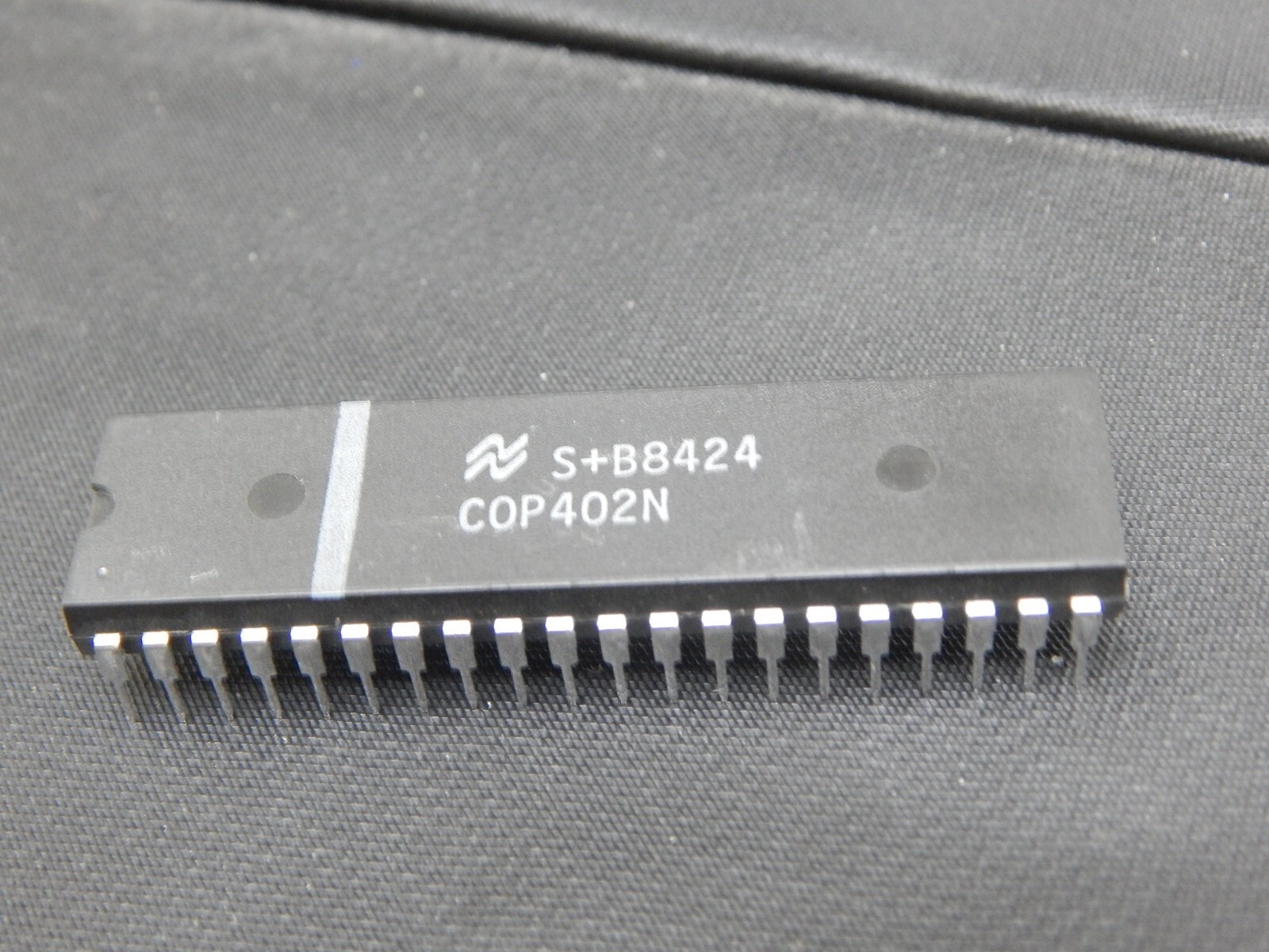 NATIONAL COP402N Microcontroller N-Channel Microbus 40 PIN DIP IC -FAST ...
