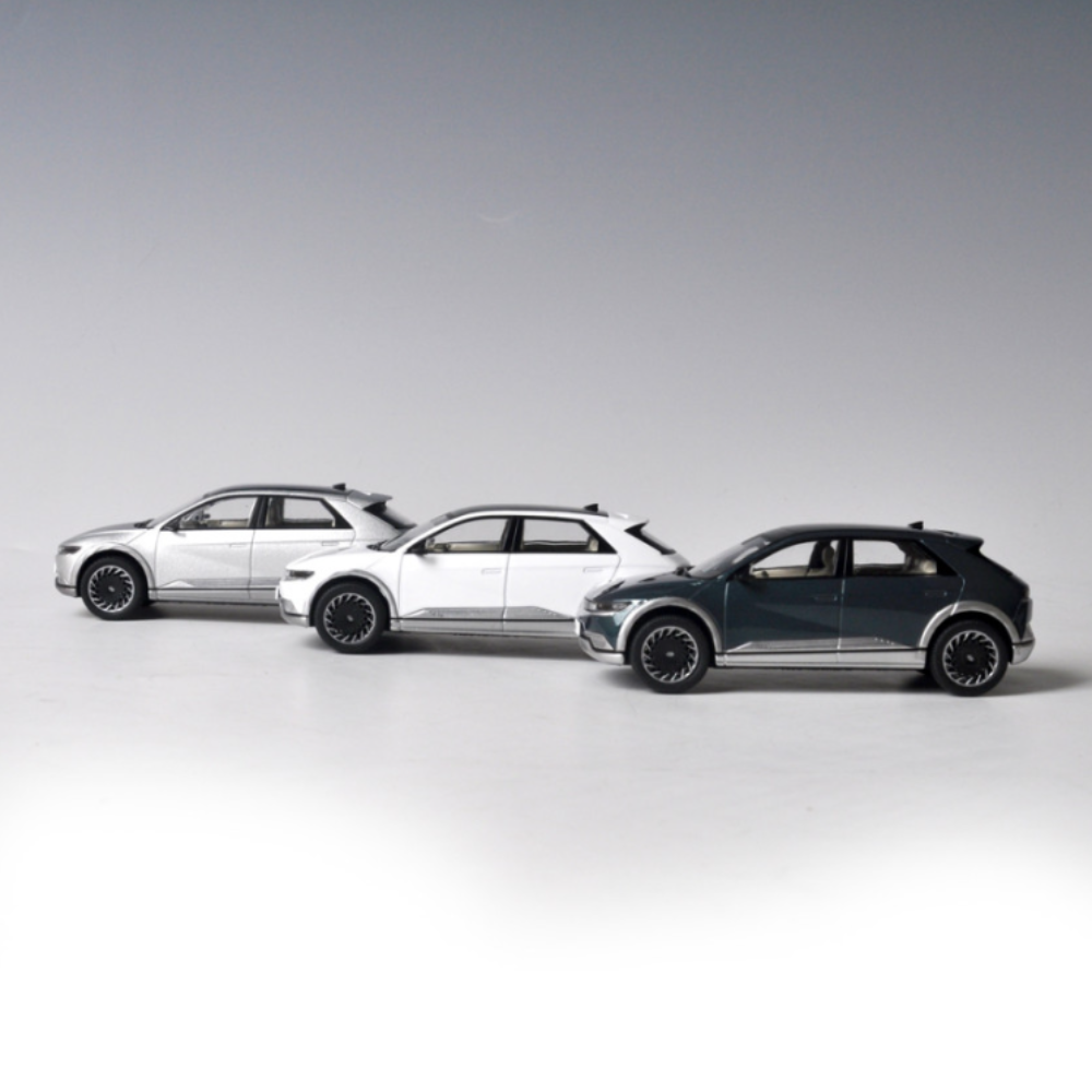 Hyundai Ioniq 5 Motor Mini Car Diecast 1:43 Scale Miniature Display Toy ...