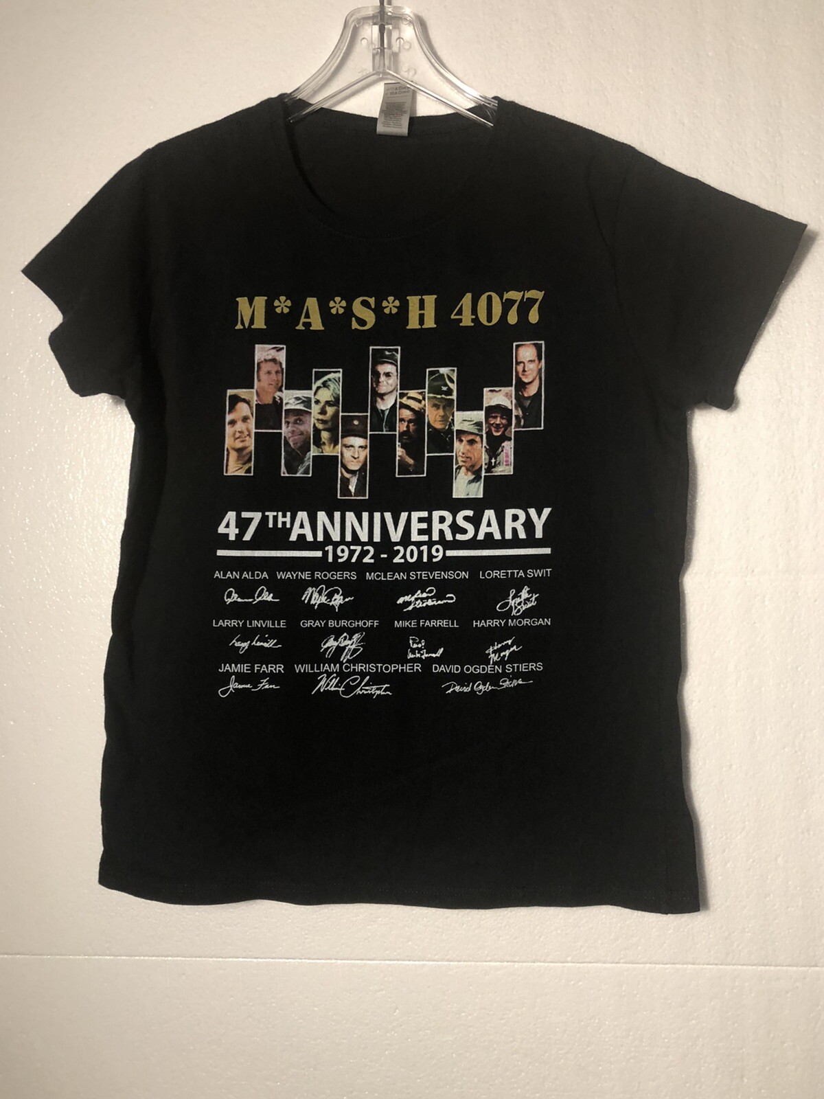 MASH 4077 47th Anniversary 1972-2019 Signatures T Shi… - Gem