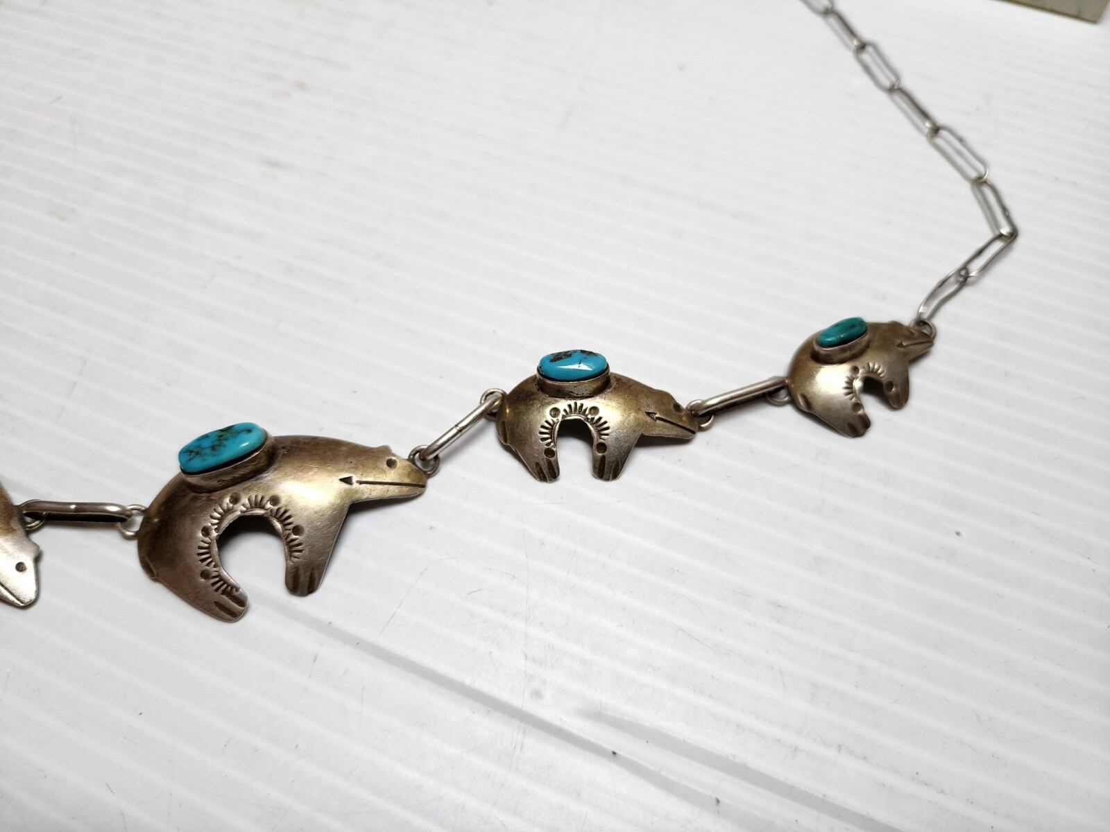 Vintage Bobby Johnson Native American Bear Fetish Nec… - Gem