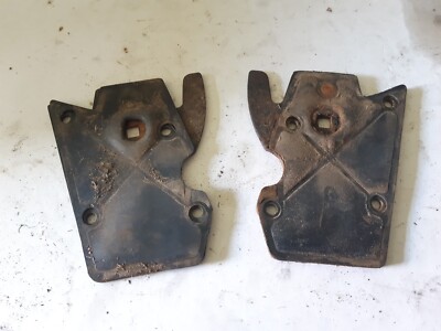 element de maintien de bac de tondeuse John Deere R40 - SA37290 ...