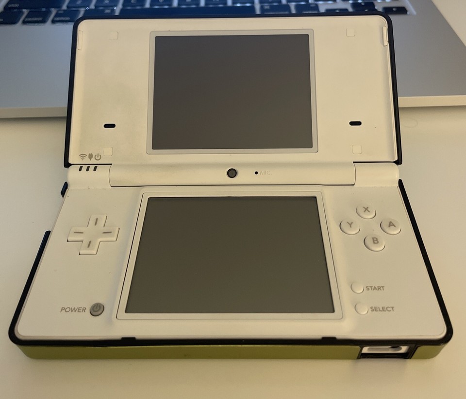 Nintendo DSi Handheld Game Console - White 45496443566 | eBay