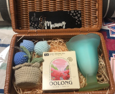 Gift basket tea candle keychain and knitted flowers can be personalized ...