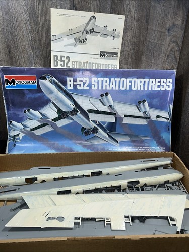 Vintage 1977 Monogram 1/72 B-52 Stratofortress Airplane Model Kit | eBay