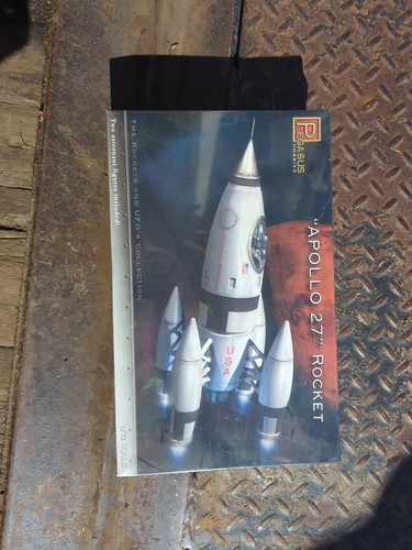 Pegasus Hobbies 1/72 Apollo 27 Rocket model kit #9101 | eBay