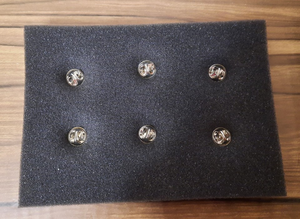 Manchester United FC Official 6 Piece Badge Set MUFC Gift | eBay UK