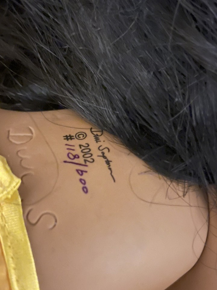 NAKUMI BY DWI SAOTONO vinyl amd cloth #118/600 | eBay