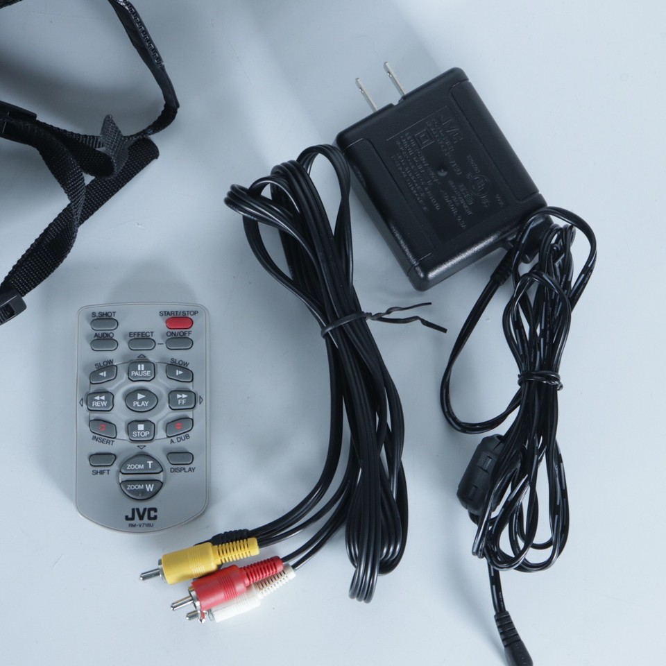 JVC Digital Video Camera Mini DV Camcorder GR-D90U 700X With Case ...