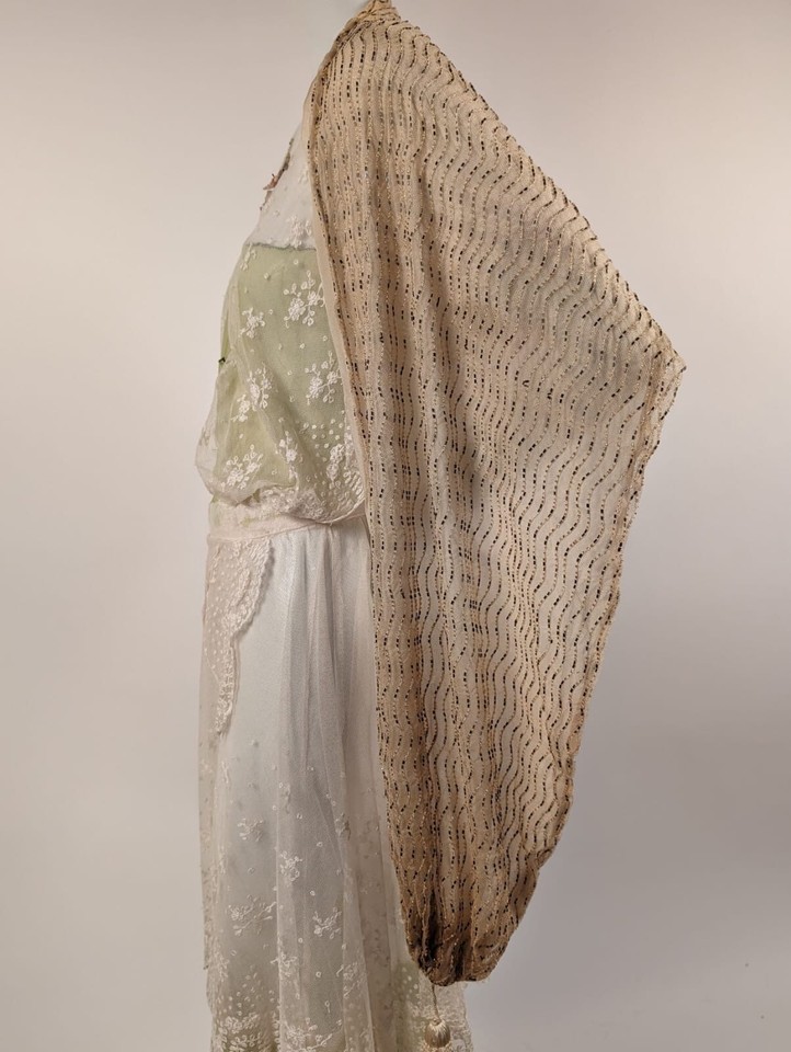 BEAUTIFUL UNUSUAL EDWARDIAN GLASS BEADED STOLE FOR DRESS W HUGE TASSEL ...