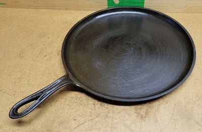 Antique Primitive Gate Mark Cast Iron Cookware Skillet Round Griddle ...