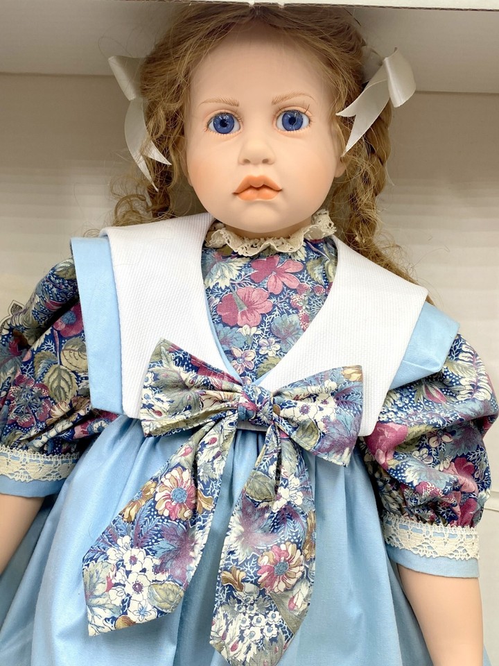 BOXED VINYL DOLL HILDEGARD GUNZEL COLLECTION MEREDITH W/ COA | eBay