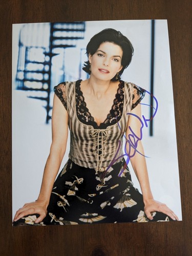 Vintage Celebrity Autographed Photo Sela Ward Certificate Of ...