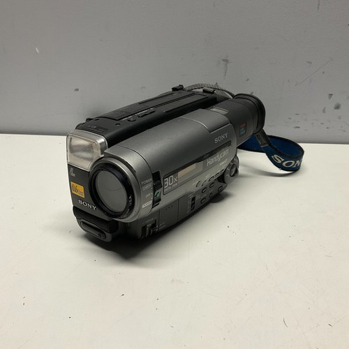 Sony Handycam CCD-TR86 8mm Digital Zoom Handheld Video Camera CAMCORDER ...