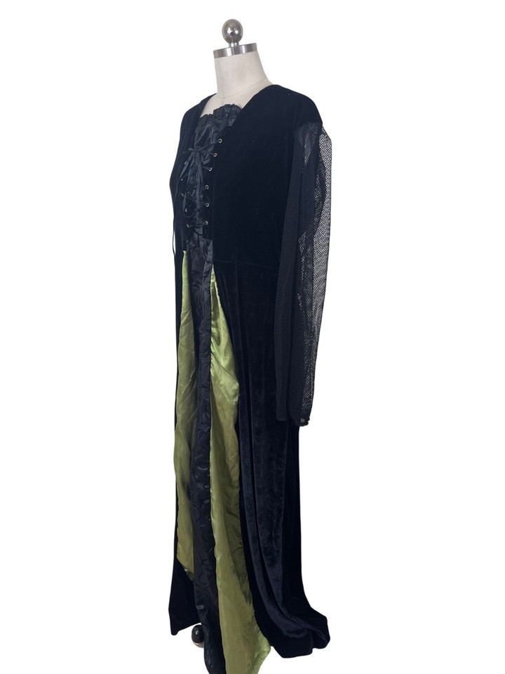 Black Velvet Gothic Renaissance CastleCore Victorian Edwardian Witch ...