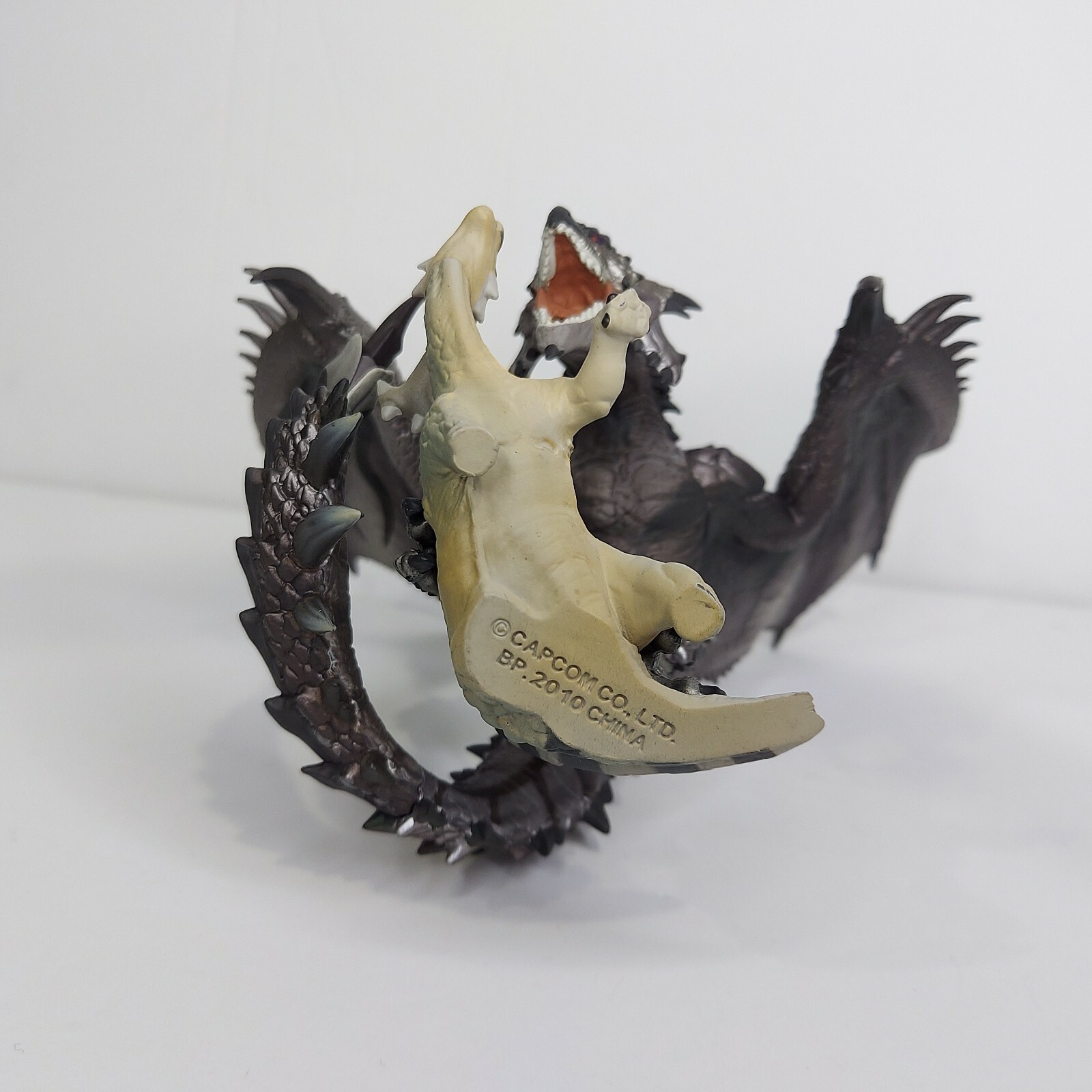 Monster Hunter 5.5" Silver Rathalos Figure Statue Model Bandai ...