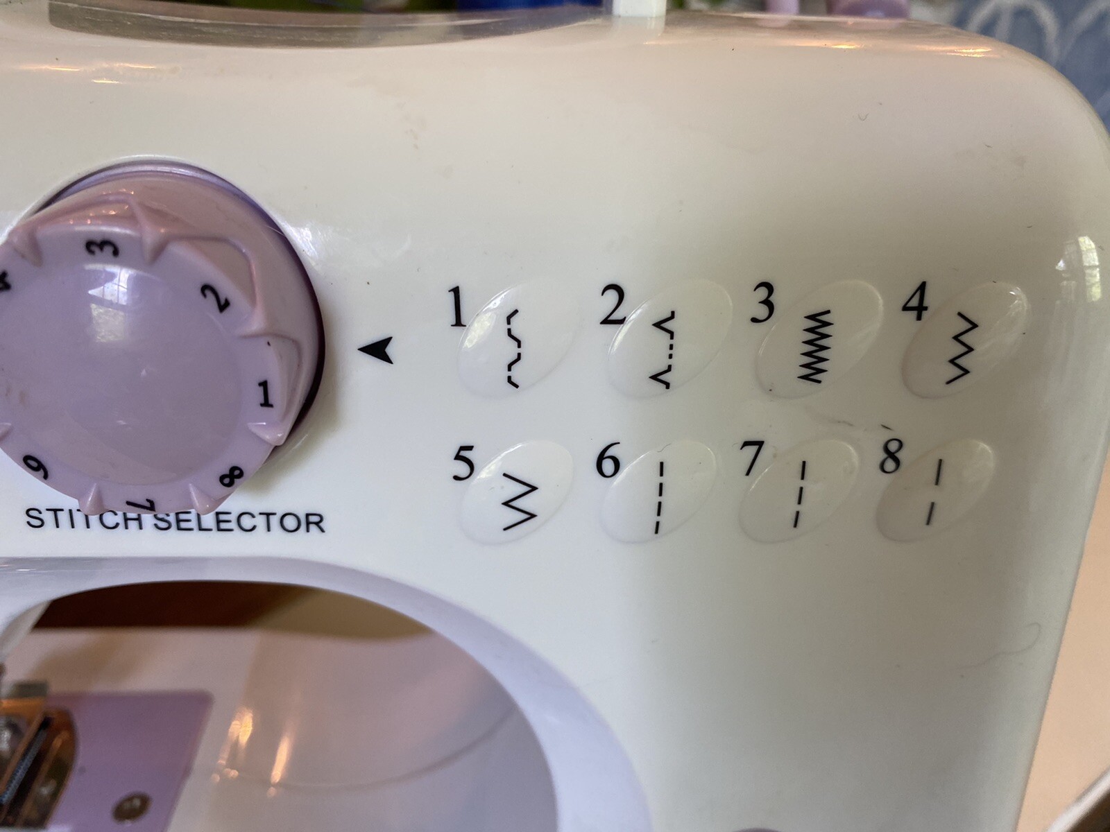 NEW Singer Pixie Plus Electronic Sewing Machine & New Sewing Box w New ...