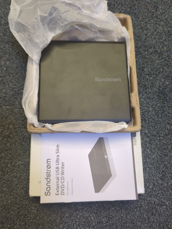 Sandstrom - External USB Ultra Slim DVD/CD Writer - BLACK - SEDVDBK22 ...