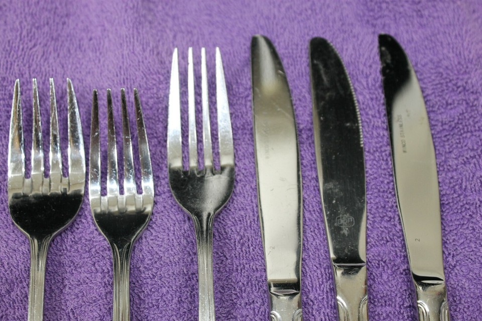 Lot 16 Forks 25 Knives Don-Winco Rounded & Squared Handles Stainless ...