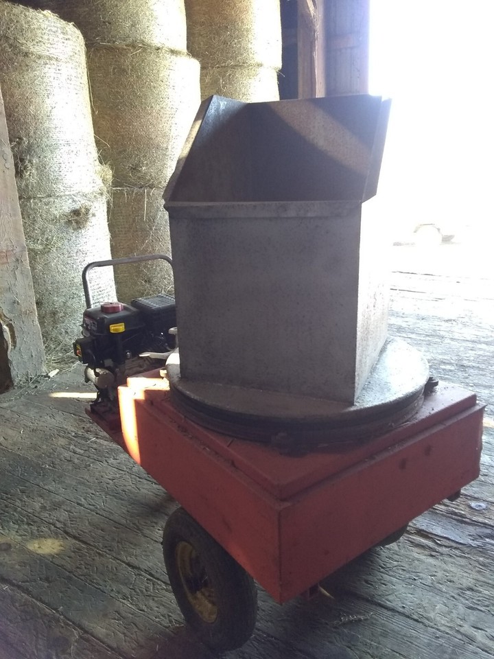 Dynavent Square Bale Bedding Chopper. Silver and Red | eBay