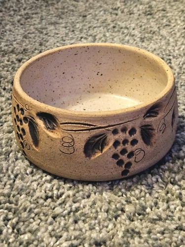 Vintage Handmade Stoneware Art Pottery 4.5" Bowl Grapes Design Signed ...