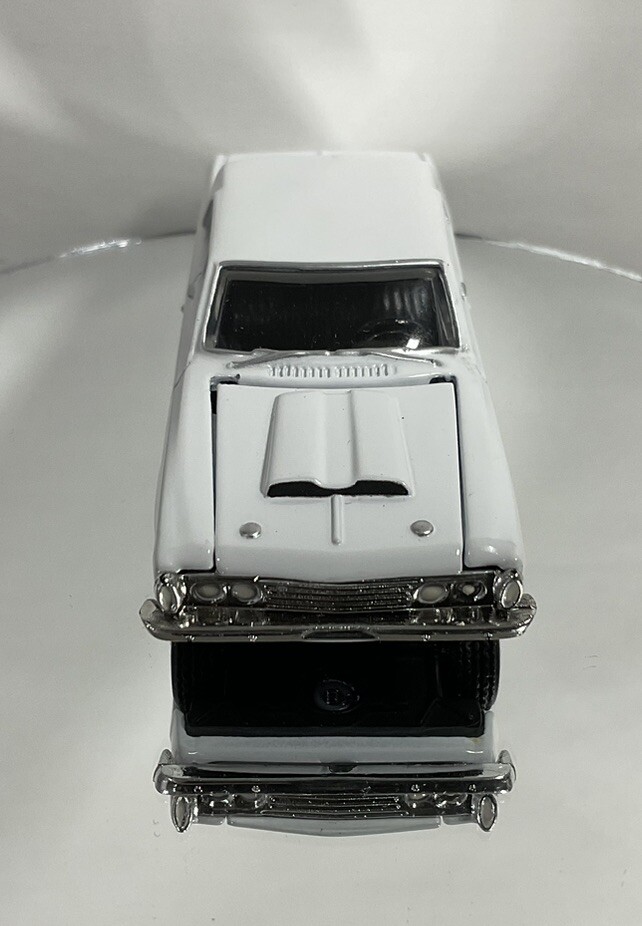 Hot Wheels 1963 “Plymouth 426 Max Wedge Hemi” White (1:64) Limited ...