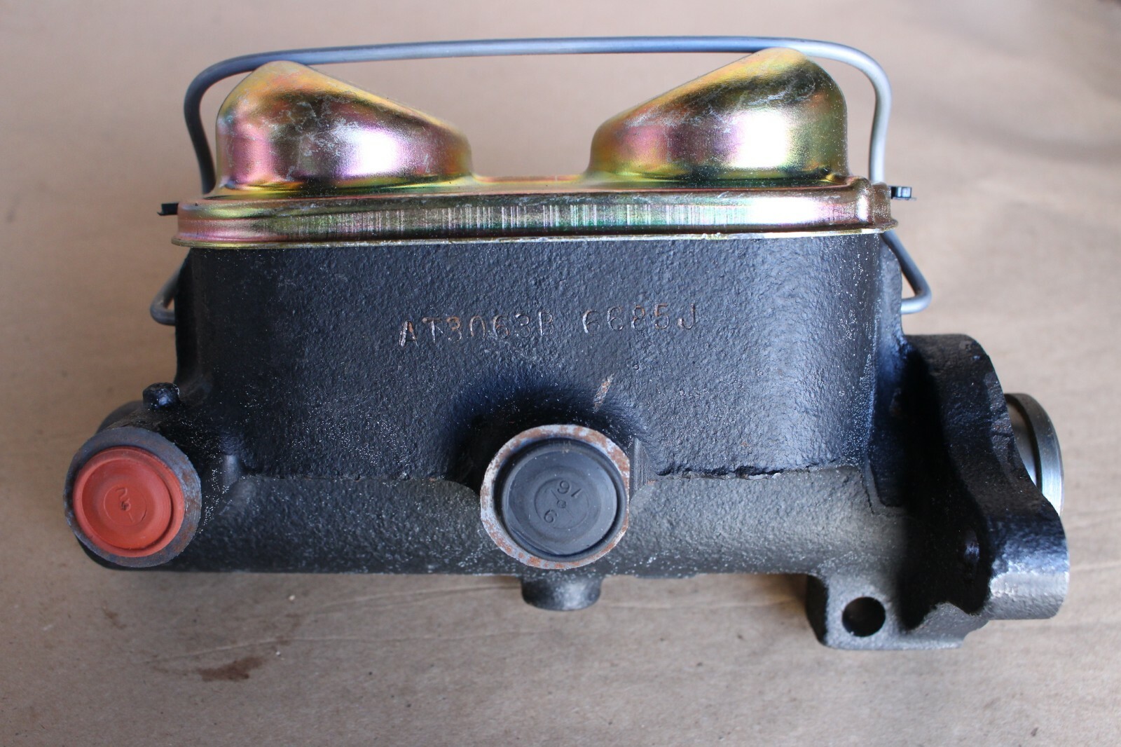 Bendix Brake Master Cylinder P/N 2225901P NSN 2530001120016 New Old ...