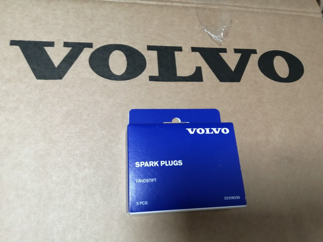 for Volvo 32208336 Spark Plug OE Replacement Xx686 C2zn0g for sale ...