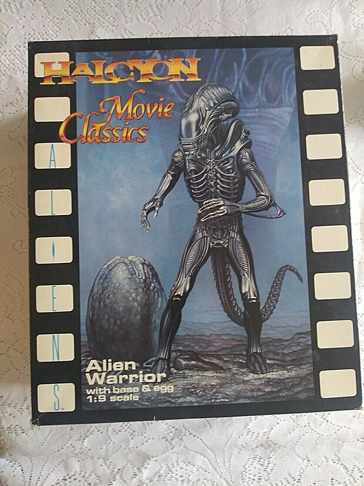 Halcyon Movie Classics Model Kit Alien Warrior with Base and Egg | eBay