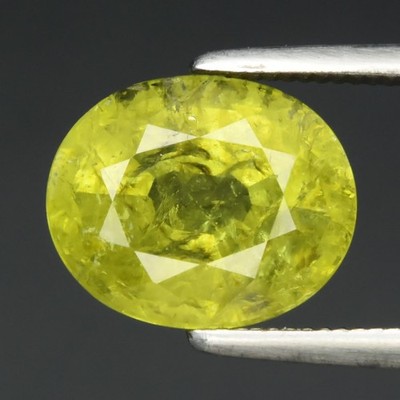 💎 2.85ct 9x7.5mm Oval Natural Yellowish Green Grossular Garnet - Africa ...