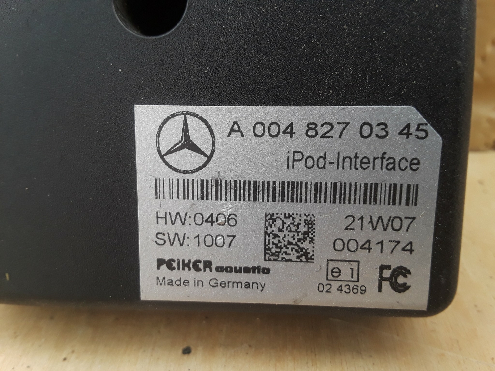 2008 - 2011 MERCEDES C300 W204 IPOD INTERFACE PHONE MEDIA CONTROL ...