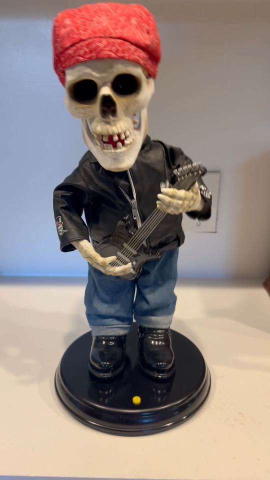 ZZ Top Gemmy Animated Halloween Dancing Skeleton Guitar Biker Singer ...