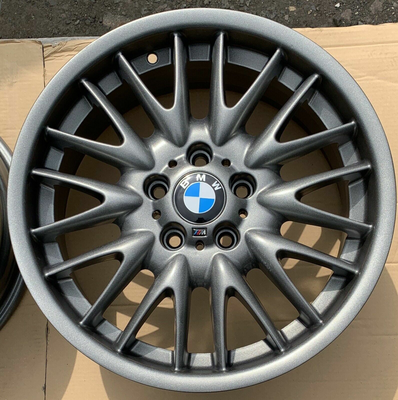 Genuine BMW MV1 72M 18" Alloy Wheels: GUN METAL GREY E36 E46 E85 E86 3 ...