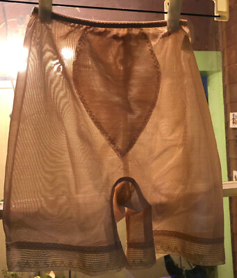 Excellent Vintage 60's Vassarette Shaper Bottoms Gathered Back Beige ...