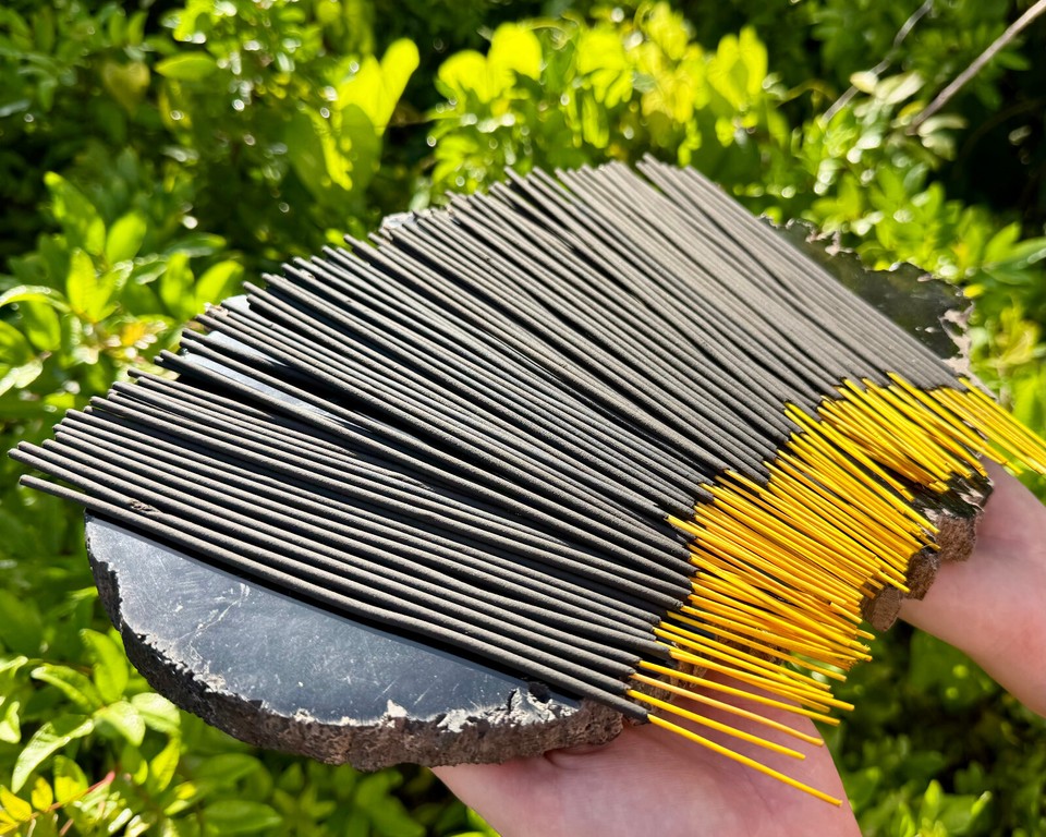 100 Incense Sticks, Wholesale Bulk Lot: Choose Scent - Crazy Value High ...