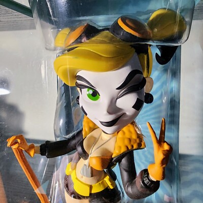NIB DC Comics Harley Quinn Halloween Edition 2018 Cryptozoic Hot Topic Bombshell | eBay