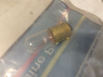 200557H1 - A New Light Bulb For A IH 666, 4166, 4186, 4366, 4386, 4568 ...